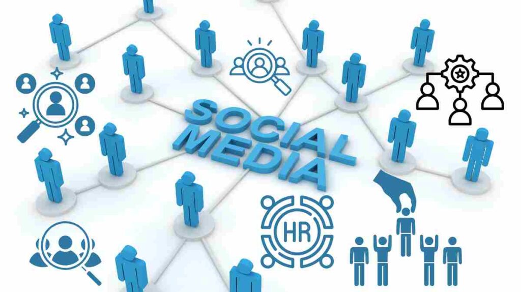 » How to use social media to attract international students